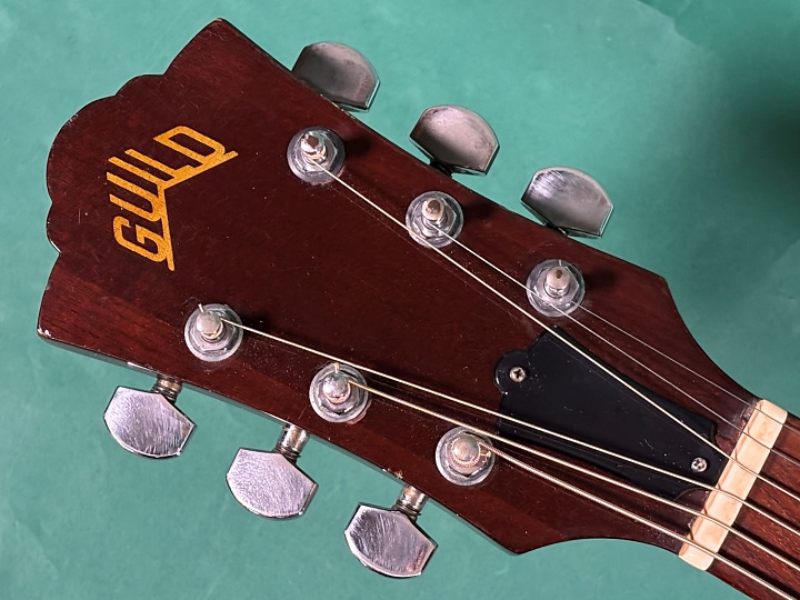 GUILD D-35 NT 1979